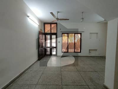 10-Marla 3-Bedroom's House Available For Rent in Askari-09 Lahore Cantt ...