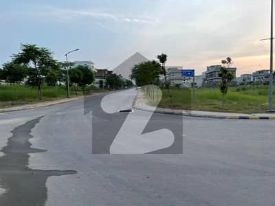 Kanal Corner plot Near Main Road for sale Top City 1 - Block C, Top ...