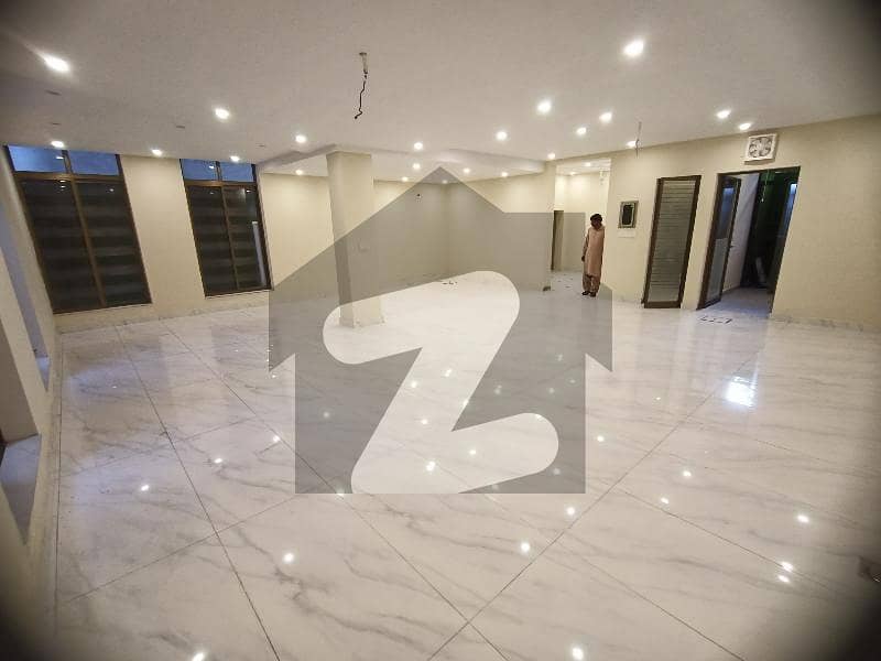 10, Marla Brand New Building Basement Hall Available For Office Use ...