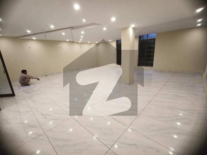 10, Marla Brand New Building Basement Hall Available For Office Use ...