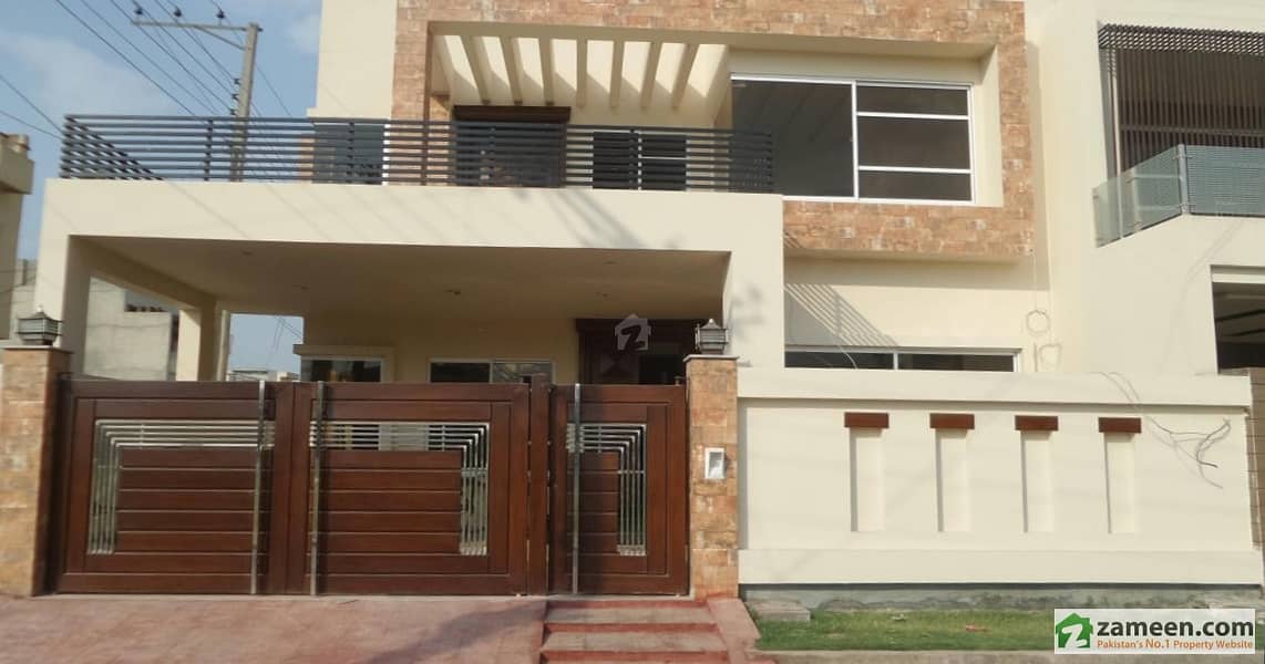 House In TNT Colony Satina Road VIP Block TECH Town (TNT Colony ...