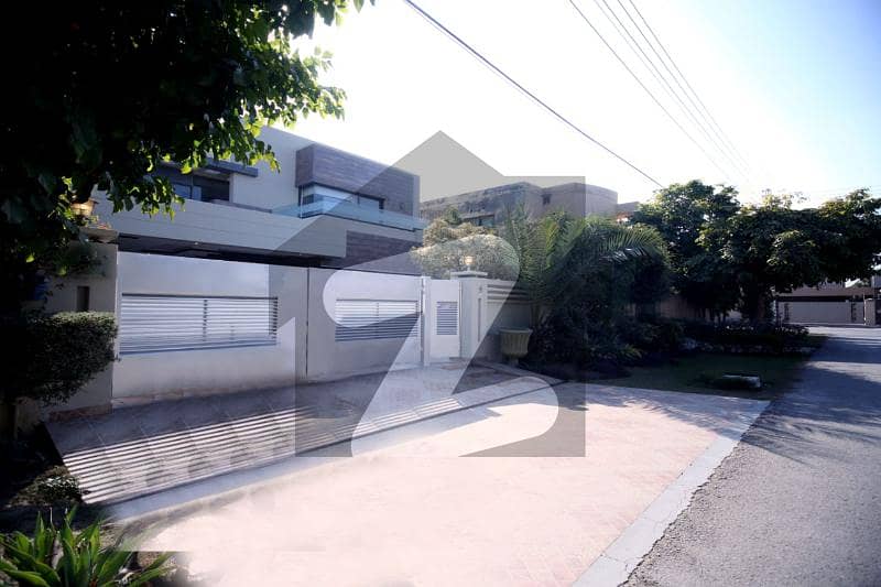 Chohan Estate 2023 New Offer Kanal well maintained Bungalow DHA Phase 4 ...