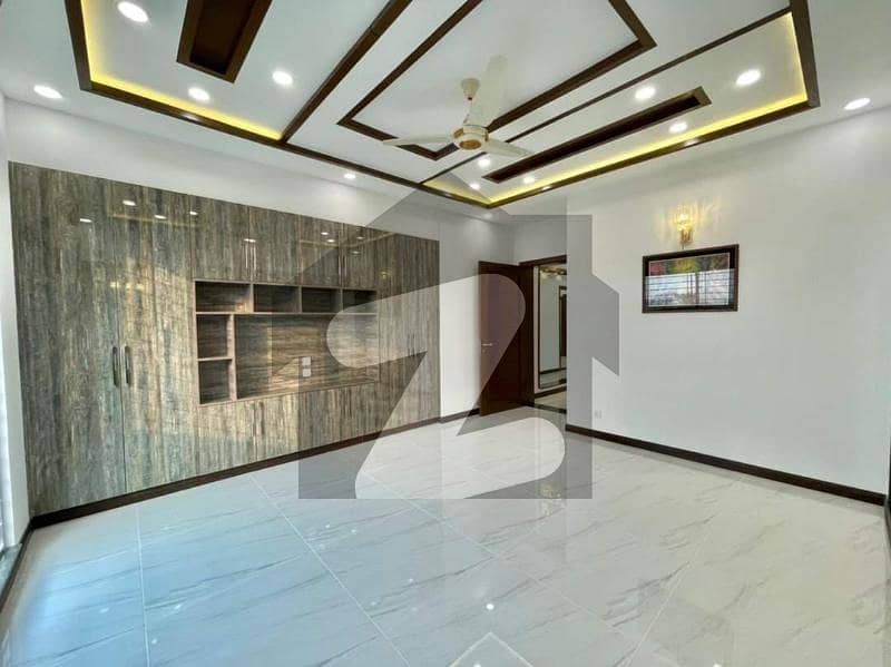 3 bed DD booking project on easy instalment plan in scheme 33 Gulzar-e ...