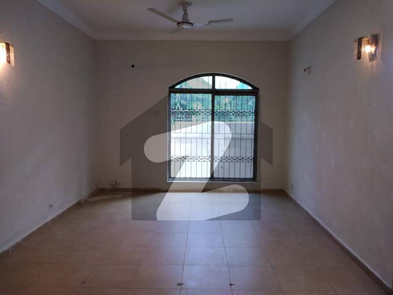 A Perfect House Awaits You In PAF Falcon Complex Lahore PAF Falcon ...