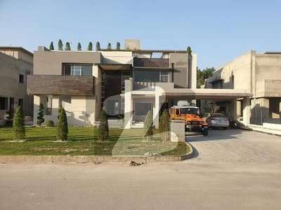 2 Kanal Beautiful Royal Design Bungalow In Prime Location Of Dha Raya ...