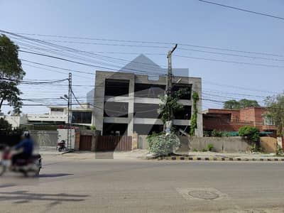 9000 Sq Ft Brand New Building For Rent Best For Any Multi National Company Lifted Huge Parking ...