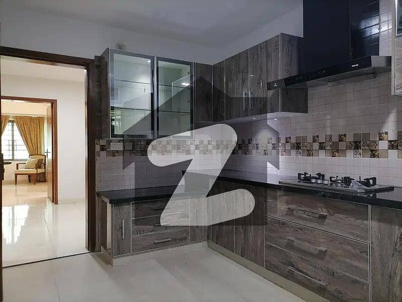 12 Marla's 4 Bedrooms New Design Flat Available For Sale In Askari 11 ...