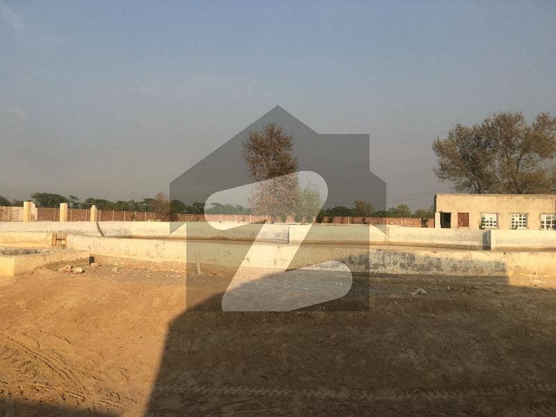 60 kanal agriculture land with boundary wall off Barki road Lahore ...