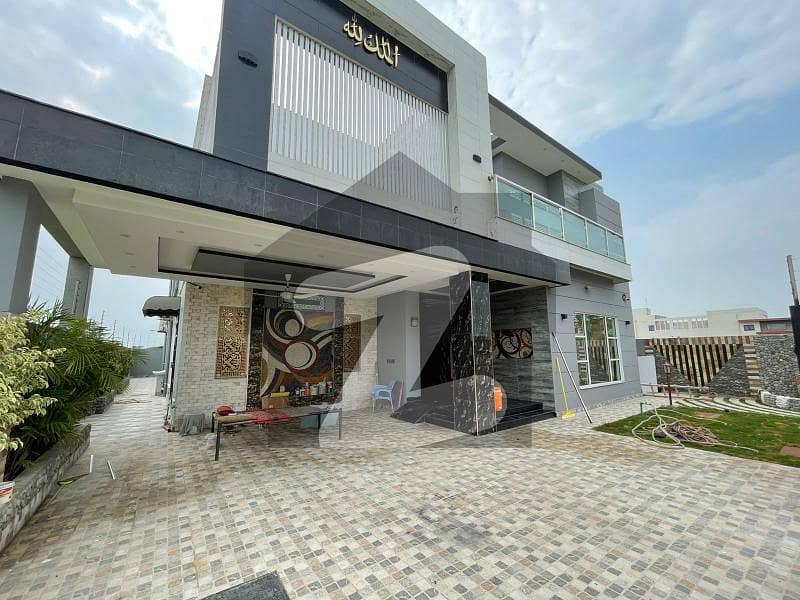 Well maintained very decently renovated owner built bungalow DHA Phase ...