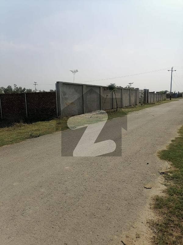 2 Kanal Corner Plot In B Block Lahore Greenz Up For Sale With Boundary Wall An Gate Lahore ...