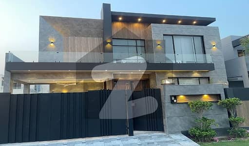 Houses for Sale in DHA Phase 8 Lahore - Zameen.com