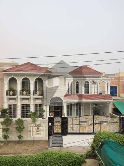 Houses for Sale in Wapda Town Lahore - Zameen.com