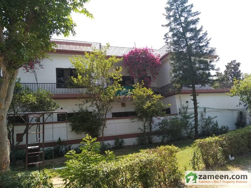 500 Square Yard Corner Beautiful House With Extra Land F-11/1, F-11 ...