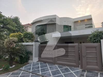 Houses for Sale in DHA Phase 8 - Ex Park View Lahore - Zameen.com