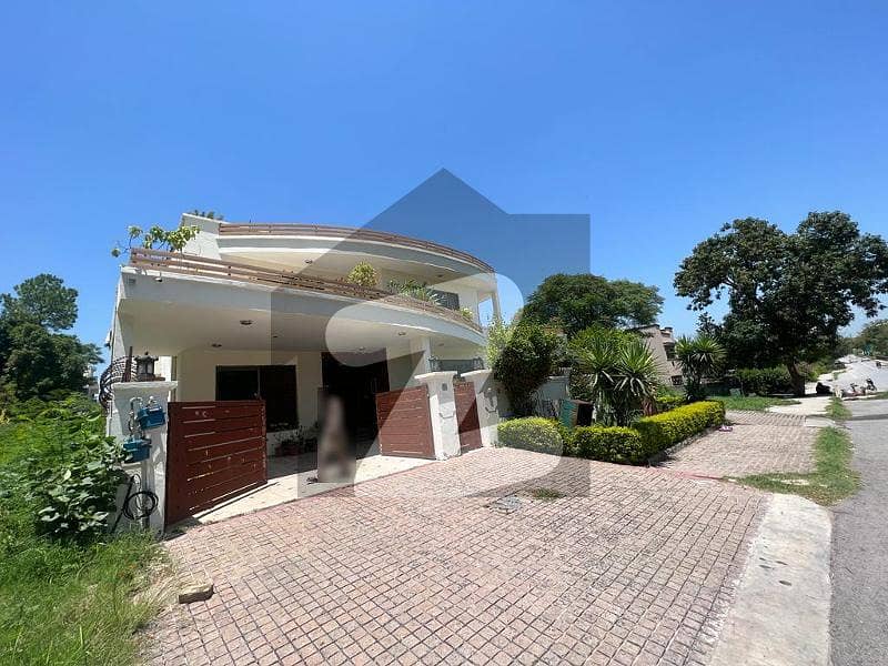 600 Square Yards House For Sale In F-10/2 Islamabad F-10, Islamabad ...