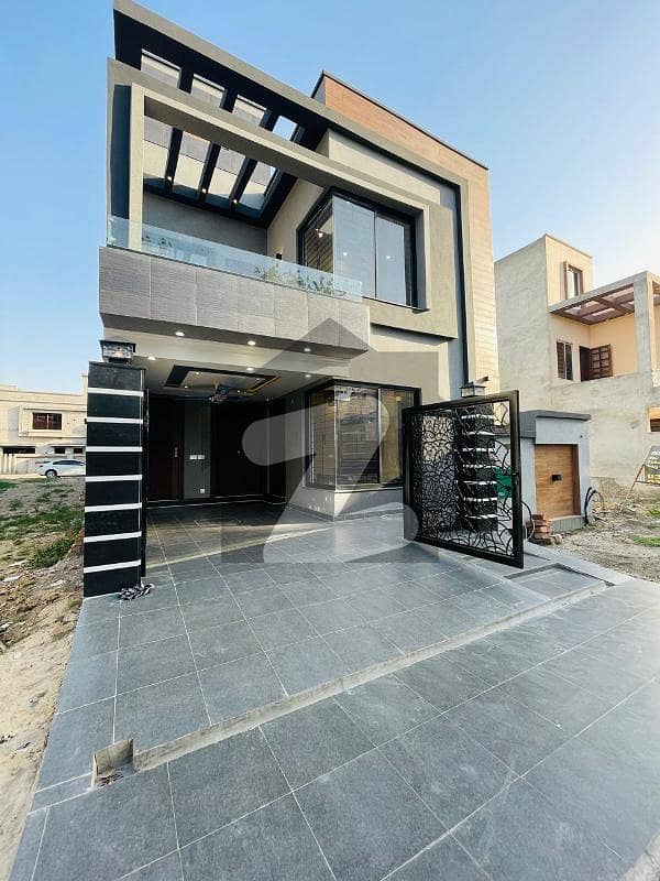 Beautiful 5 Marla House For Sale In Jinnah Block Bahria Town Lahore ...