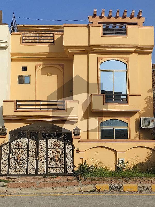 A beautiful and lavish house for rent in Rafi block Bahria Town Phase 8 ...