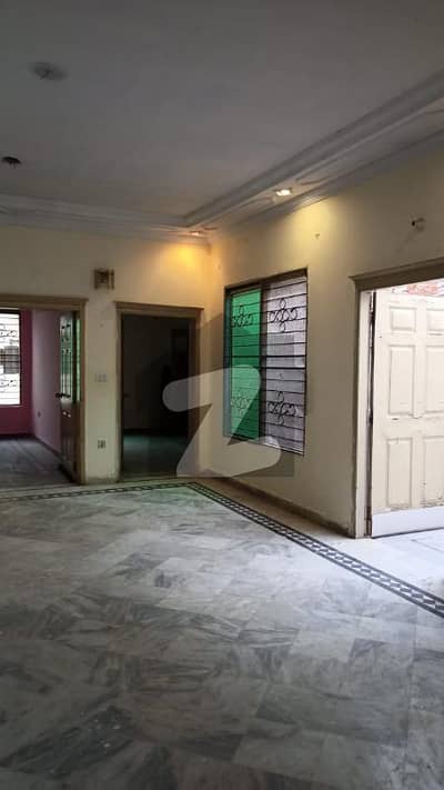 Prime location upper portion available for rent. Mustafa Town, Lahore ...