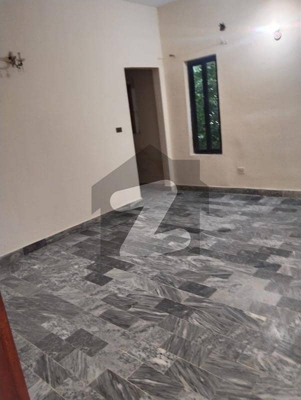 1 kanal upper potion available for rent. PAF Falcon Complex, Gulberg ...
