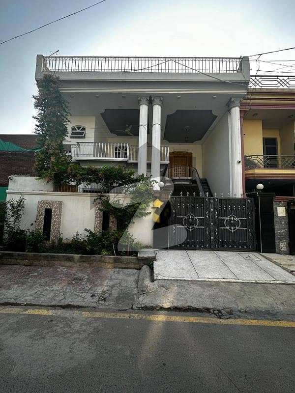 10 marla Inspiration & luxurious Double storey house for sale in Kareem ...