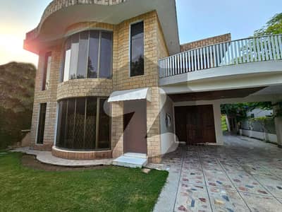 Spacious 500 Square Yards House Available For Sale In F-8 F-8 ...