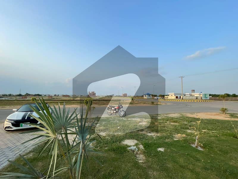 Prime Location Near To Main Road Plot Is Available Bagh-e-Iram Housing ...