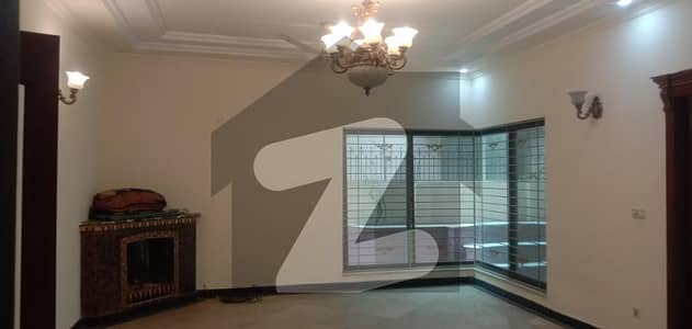 1 Kanal Full House Near To Market And Park DHA Phase 4 - Block AA, DHA ...