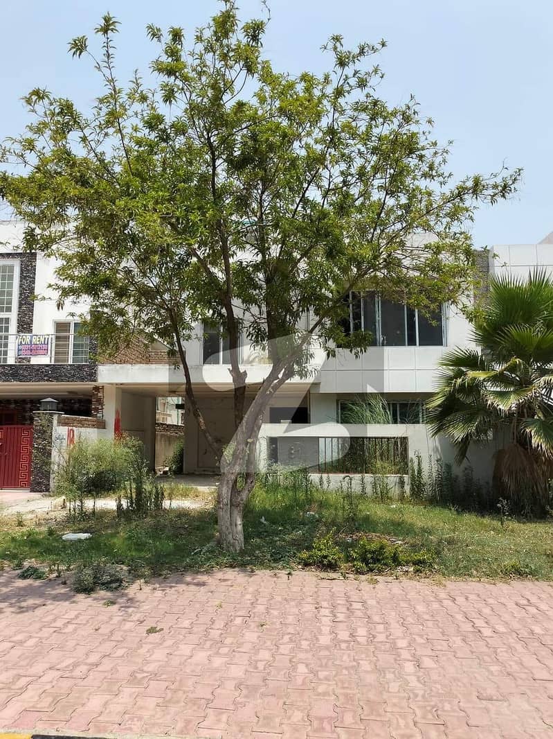 10marla Grey Structure Villa MainBoulevard i Block Gulberg Residencia ...