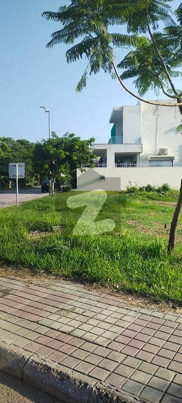 Top Location, Pair Plots,70 ft road Sector A Dha Phase 5 DHA Defence ...