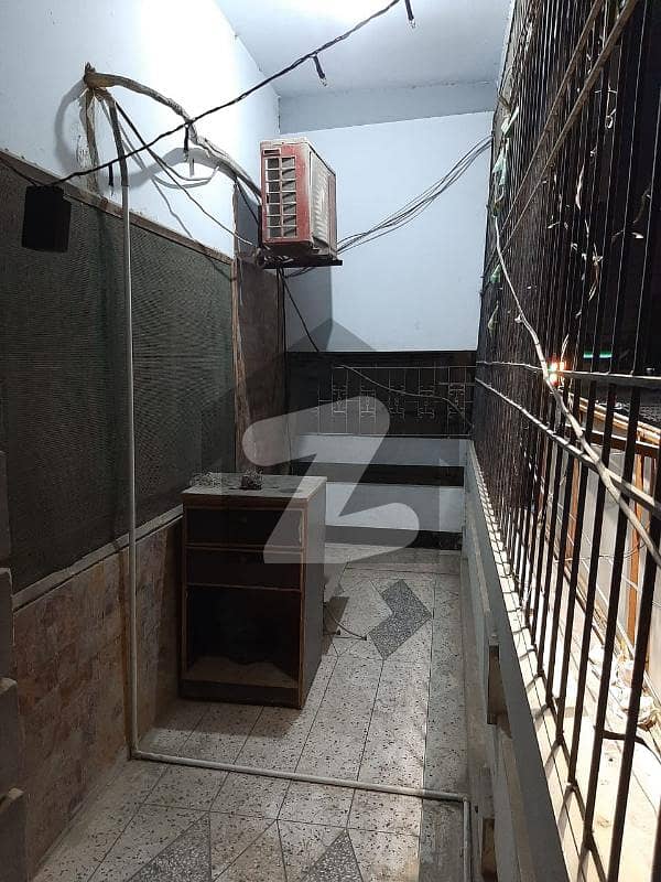 200, SQYARDS GROUND FLOOR PORTION3,BED, FOR RENT DEMAND PECHS Block 2 ...