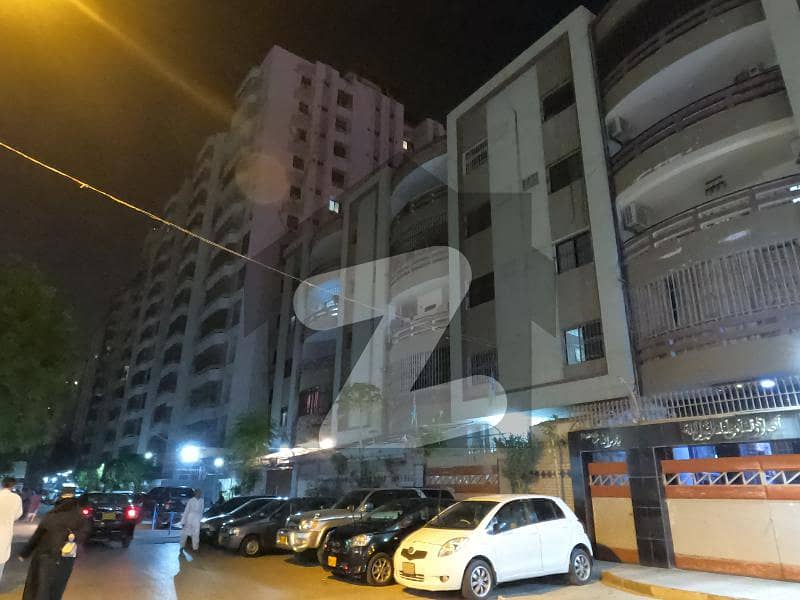Prime Location 2000 Square Feet Flat For Sale Is Available In Clifton ...