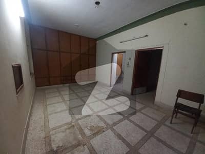 7 Marla Center Portion 1st Floor In Nizam Block Iqbal Town Allama Iqbal ...