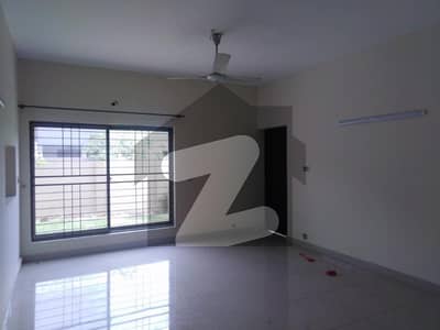 Your Ideal 1 Kanal House Has Just Become Available In Model Town ...