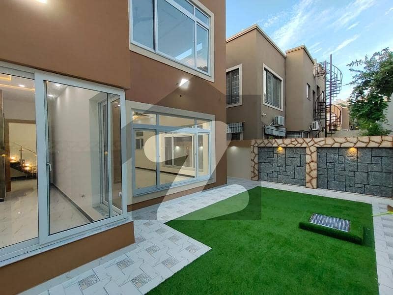 Defense Villa For Sale DHA Phase 1 - Defence Villas, DHA Phase 1 ...