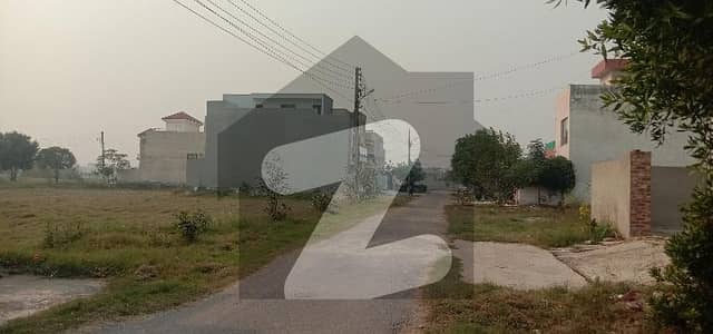 Facing Park 12 Marla Plot AWT Phase 2 - Block D, AWT Phase 2, AWT Army ...