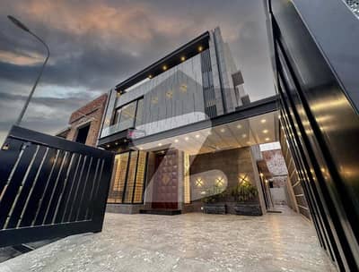 10 MARLA STUNNING HOME PARAGON SOCIETY DEMAND 4.75 CRORE Paragon City ...