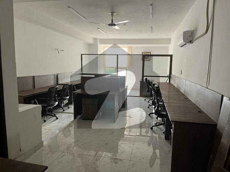 610 SFT Office Already Rented 86000 Monthly For Urgent Sale Gulberg 3 ...