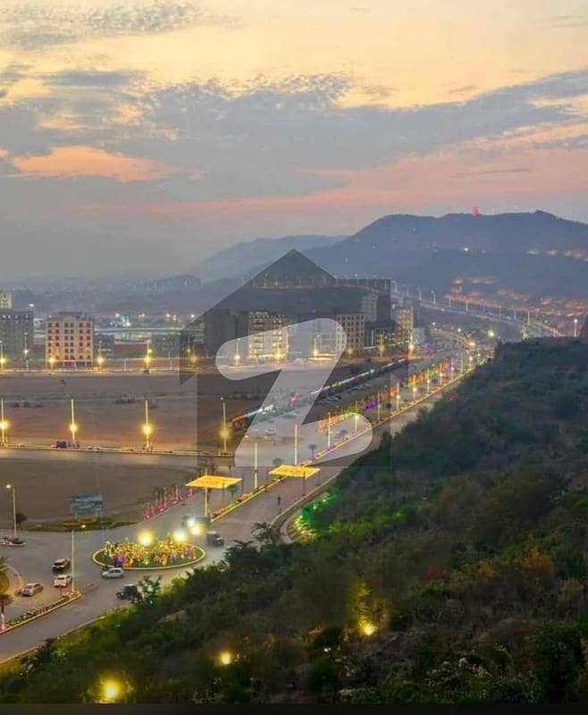 Lake Facing 8 Marla Commercial Plot available in DownTown Park View ...