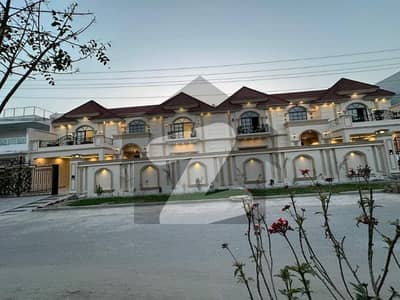 Houses for Sale in Model Town Multan - Zameen.com