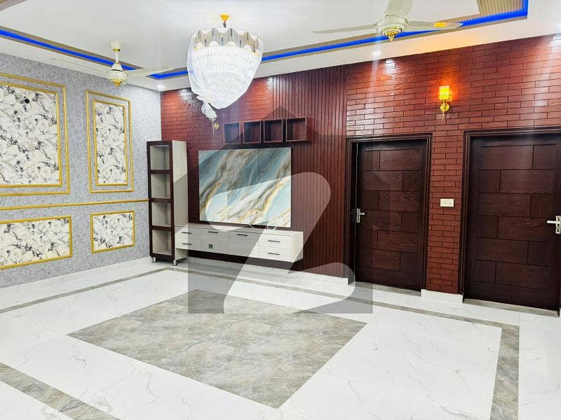 Facing Park 10 Marla House Available For Sale In Nasheman e Iqbal Phase ...