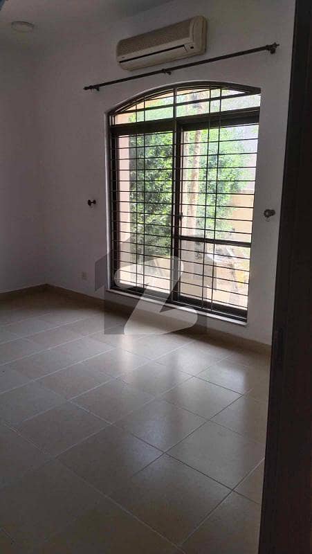 10 Marla Just Like Brand New Original Pic Dha Raya Ready To Move ...