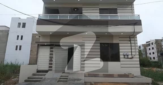 Prime Location 200 Square Yards House In State Bank of Pakistan Housing ...
