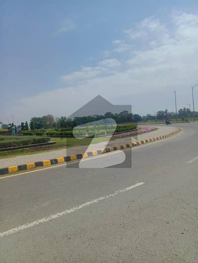Plots for Sale in DHA Phase 8 - Ex Park View Lahore - Zameen.com