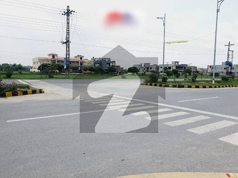 1 KANAL PLOT 60FT ROAD NEAR MAIN COMMERCIAL FOR SALE AWT Phase 2, AWT ...