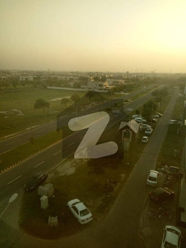 Main On 200 Feet Road Full Commercial Activity Near Wapda Around About ...