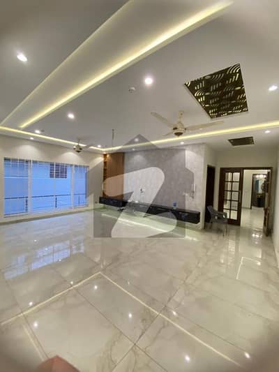 Beautifully Designed By Architect, 1-Kanal House Upper Portion For Rent ...