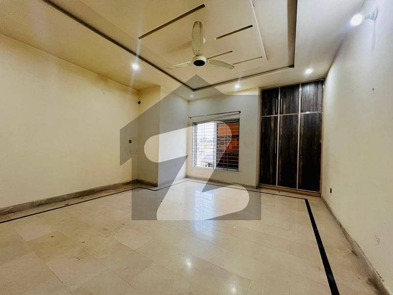 10 Marla 2nd Floor Luxury Portion Near Lawrence Road Jail Road Lawrence ...