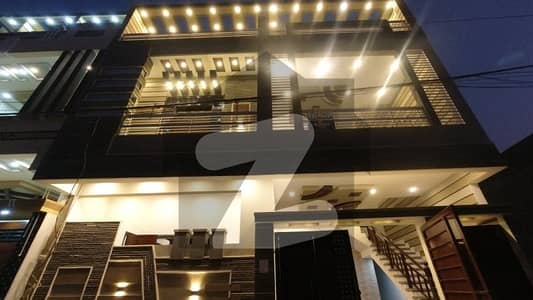 Avail Yourself A Great Prime Location 200 Square Yards House In State ...