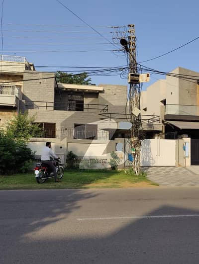 10 Marla Slightly Used Well Maintain Modern House For Sale At Hot ... 10 Marla Slightly Used Well Maintain Modern House For Sale At Hot ...