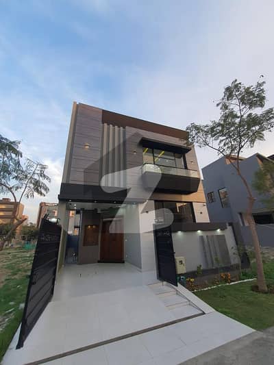 NEW MODERN DESIGN HOUSE FOR SALE IN DHA PHASE 8 EX PARK VIEW DHA Phase ...